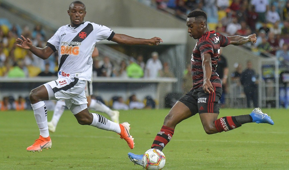 Yuri César faz revelação sobre Jorge Jesus: "Não era chegado na base"