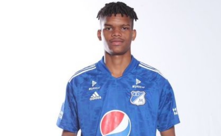Flamengo inova e contrata Samuel Bello, lateral do Millonarios