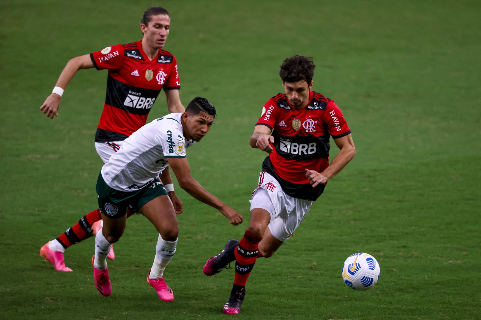 Esposas de Filipe Luís e Rodrigo Caio agradecem amor da Nação - MundoBola Esposas de Filipe Luís e Rodrigo Caio agradecem amor da Nação - MundoBola