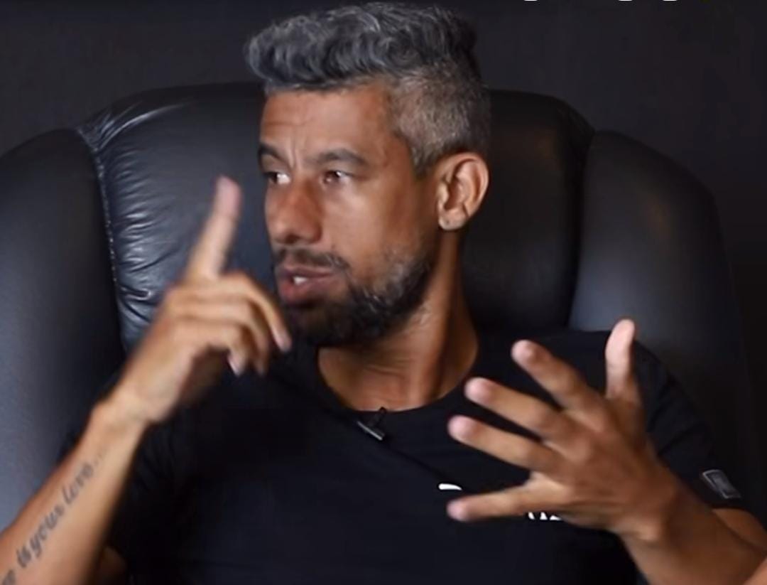 Léo Moura conta saga para fazer filho ser rubro-negro - MundoBola