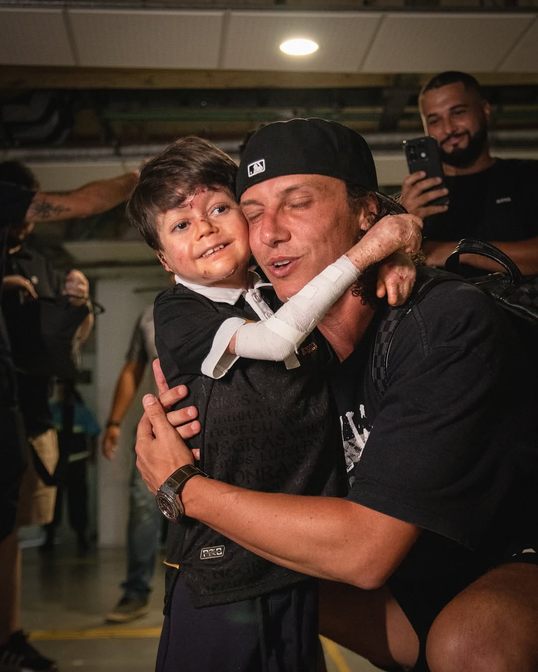 Gui, torcedor do Vasco premiado no The Best, pede David Luiz no rival ...