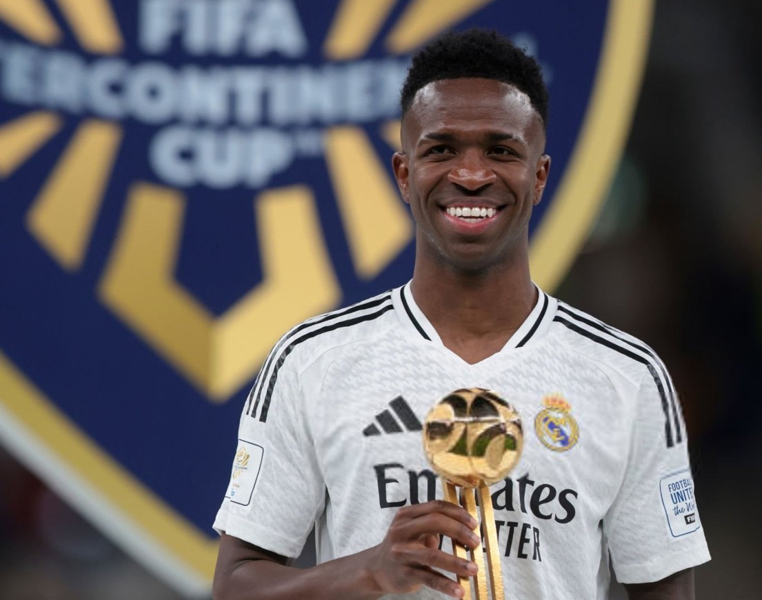 Vini Jr chega a 5 prêmios individuais em 2024 com Globe Soccer Awards ...